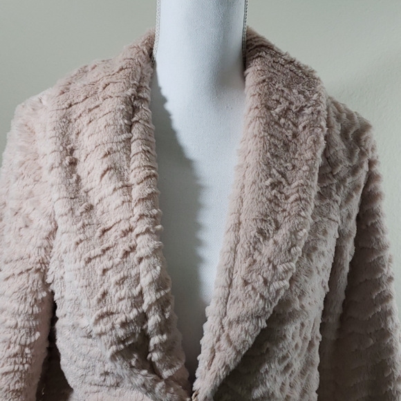 Forever 21 | Jackets & Coats | Forever 2 Pink Rose Coat | Poshmark